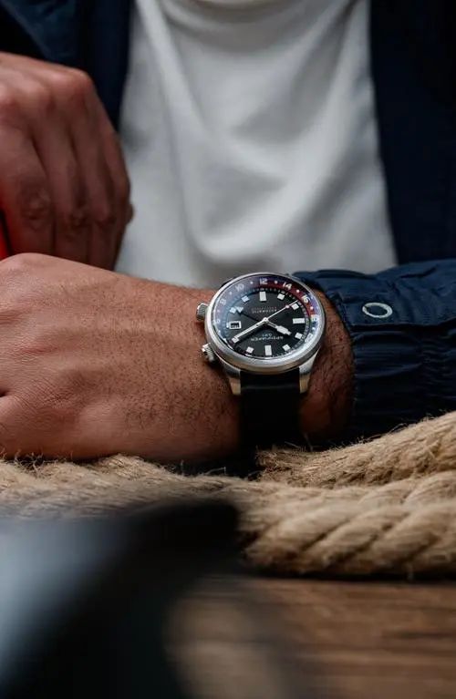 SPINNAKER Gmt Automatic Bracelet Watch