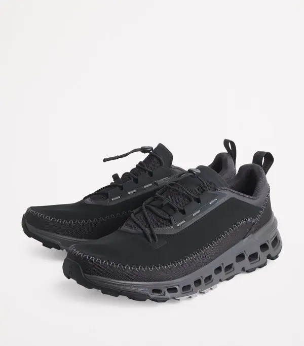 On Cloudaway 2 Athletic Trainers - Black