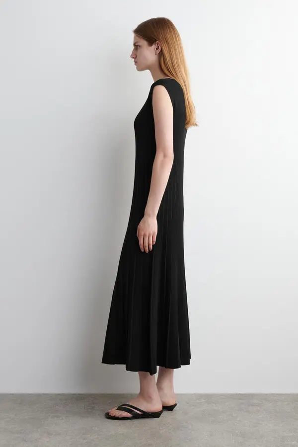 Cos Knitted Pleated Maxi Dress - Black