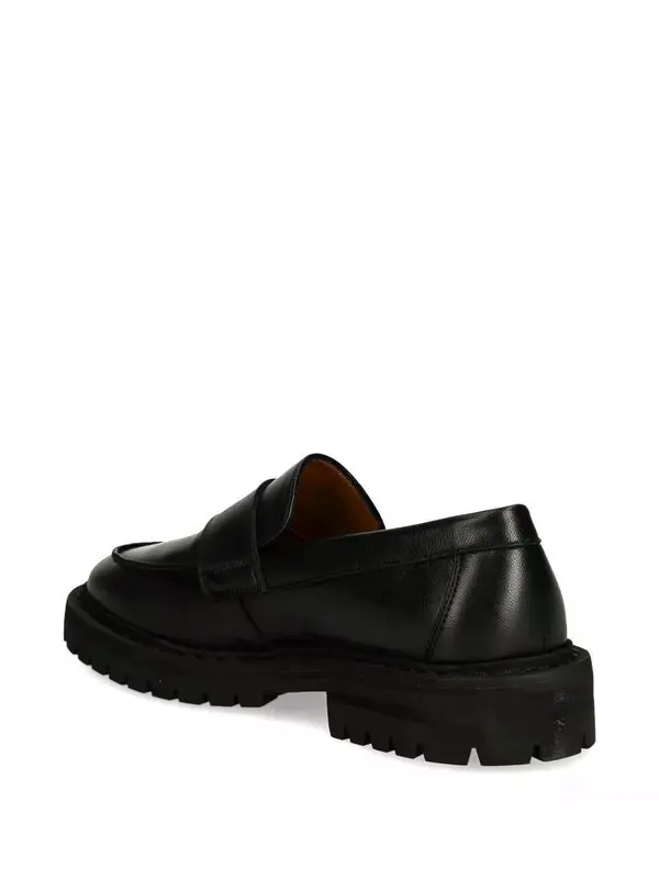 COMMON PROJECTS Leather Loafers
