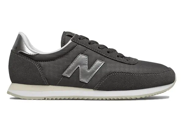 NEW BALANCE 720 Sneakers