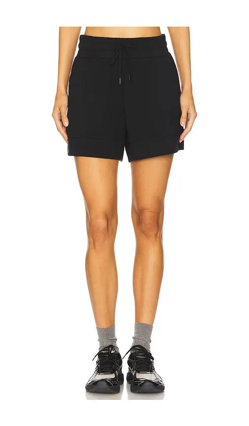 Varley Atrium High Rise Short 4.5 - Black