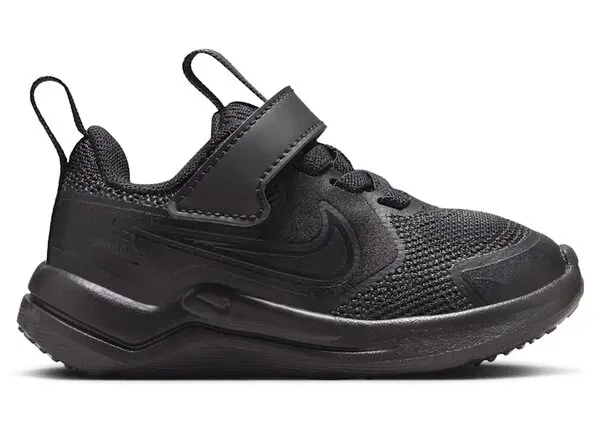 Nike Cosmic Runner