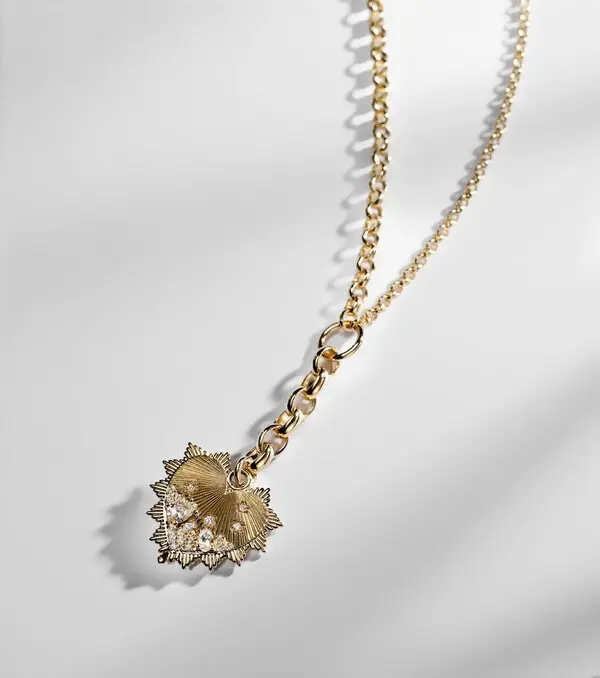 FOUNDRAE Heart Chain Necklace With Diamonds