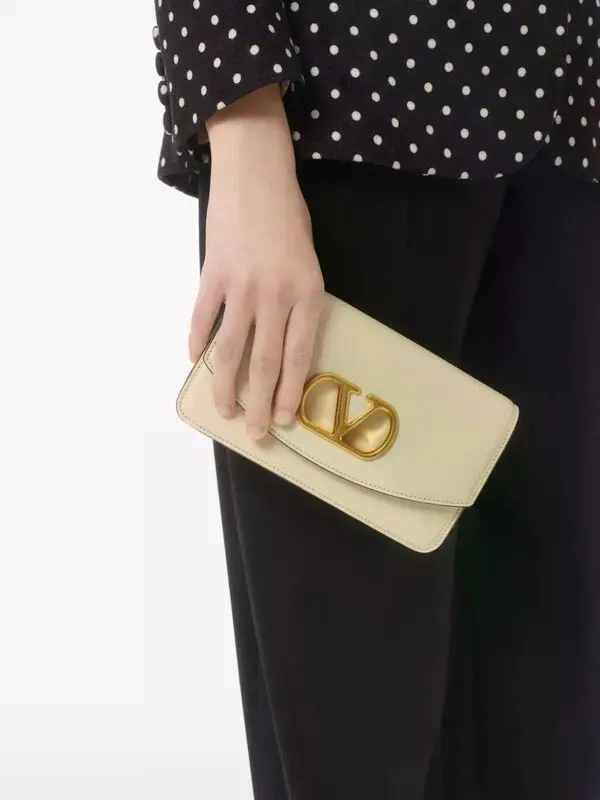 Valentino Garavani Vain Clutch Bag - Neutrals