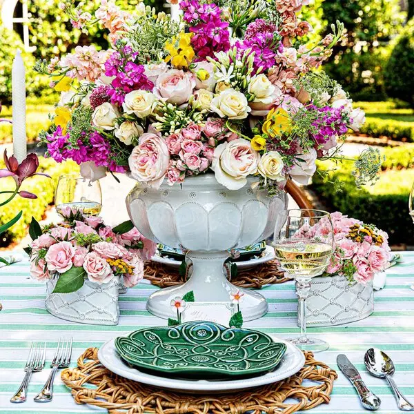 JULISKA Berry & Thread Large Decorative Urn