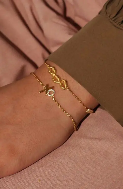 GWEN BELOTI Lip Love Charm Bracelet