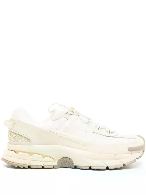 Nike Vomero Roam Sneakers - Neutrals