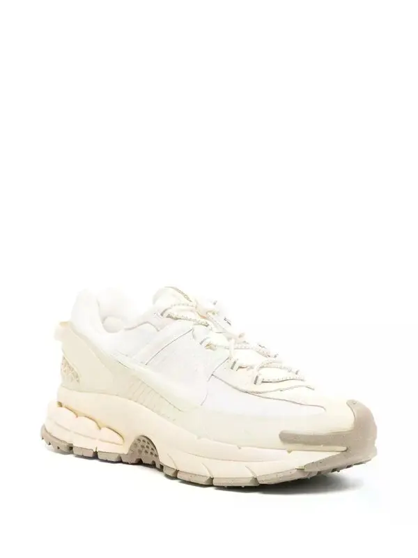Nike Vomero Roam Sneakers - Neutrals