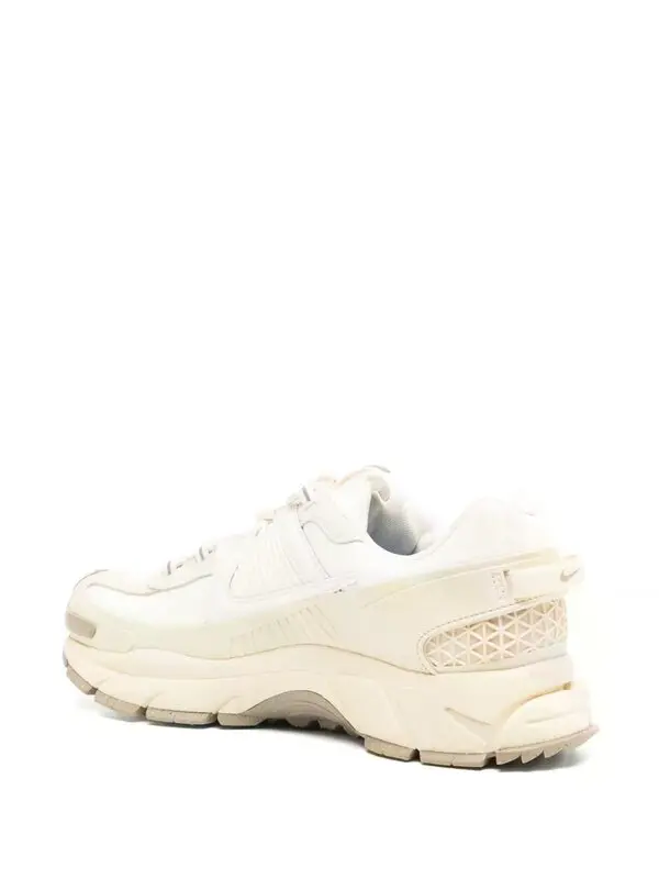 Nike Vomero Roam Sneakers - Neutrals