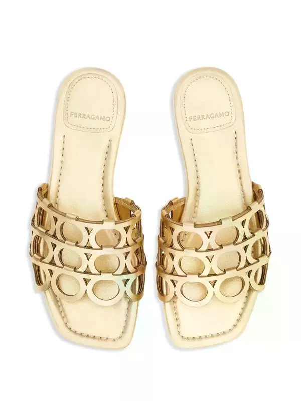 FERRAGAMO Gancini Slides - Gold