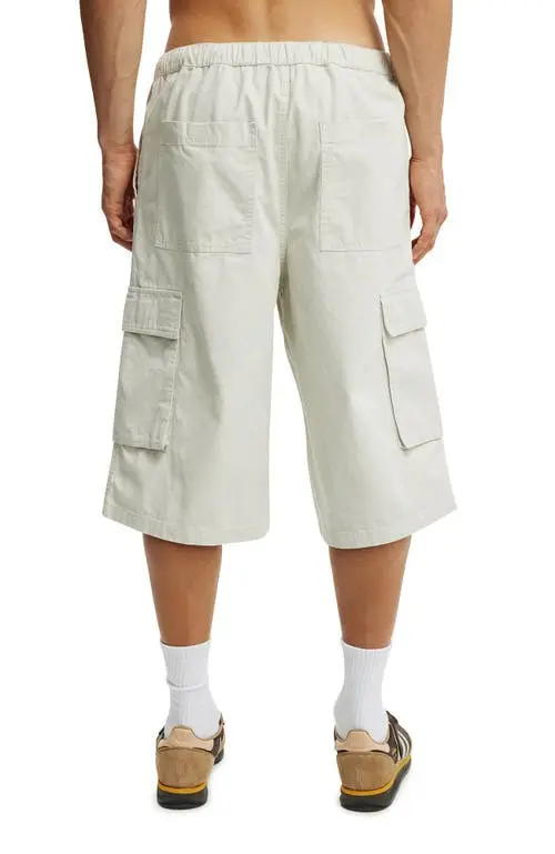 COTTON ON Super Baggy Cargo Short - Stone
