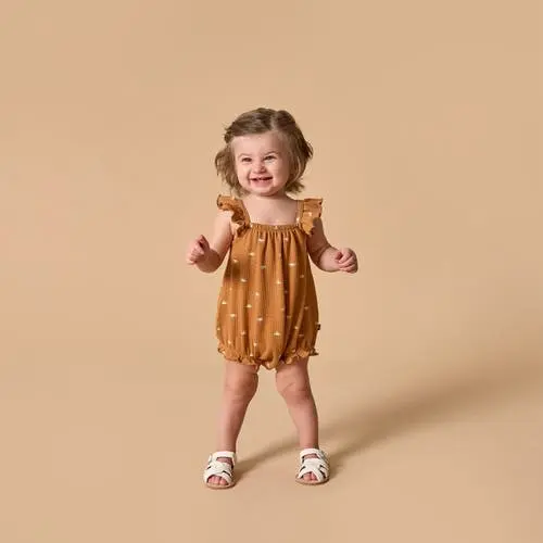MODERN MOMENTS™ BY GERBER Bubble Romper - Md Brown Sun