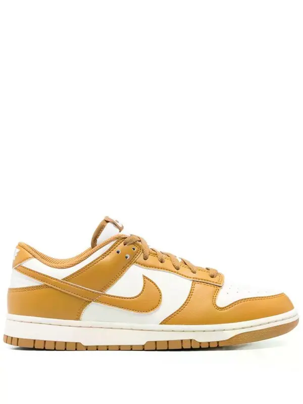 Nike Dunk Low Retro Sneakers - White