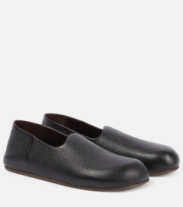 THE ROW Hugh Leather Slip-on Shoes - Black