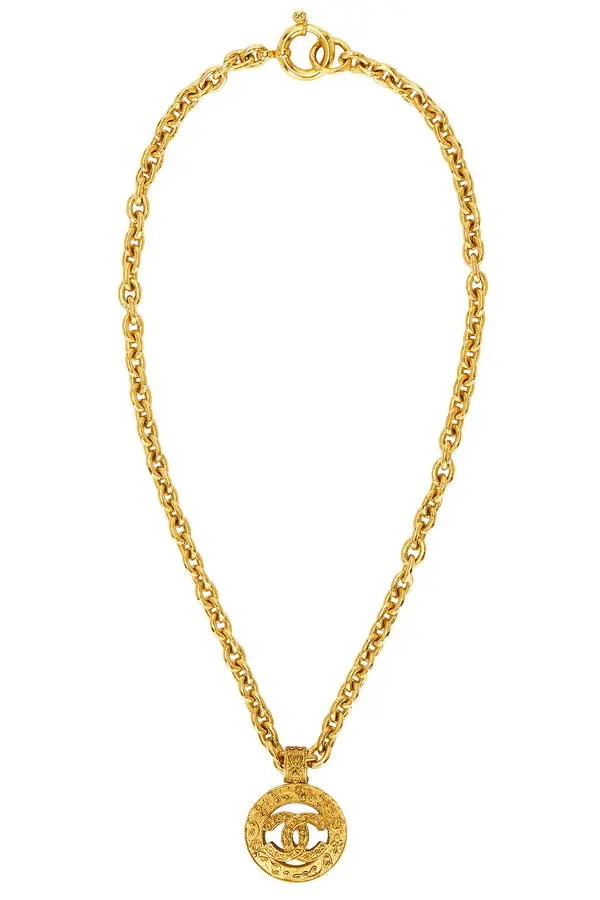 Chanel 1994 Cc Circle Necklace - Gold