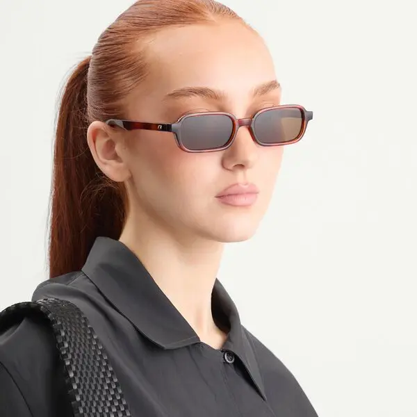 Le Specs Pilferer Sunglasses - Toffee Tort