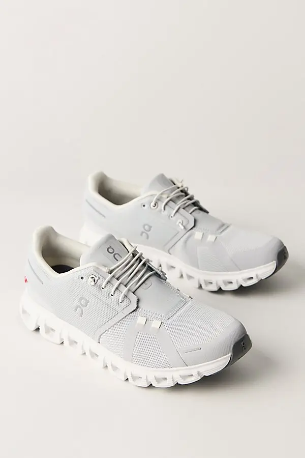 On 6 Sneakers - Light Grey