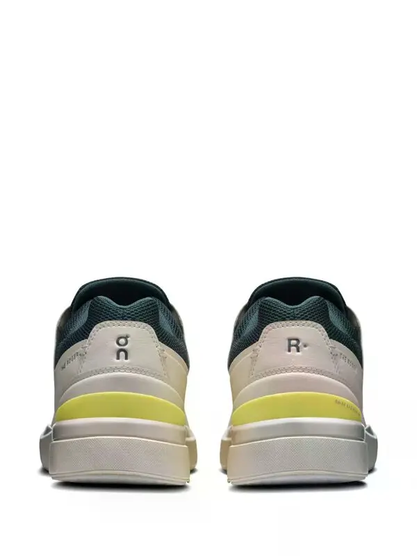 On The Roger Advantage Sneakers