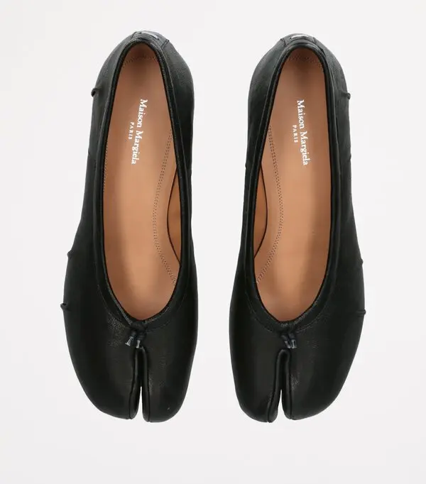 MAISON MARGIELA Suede Tabi Ballerina Pumps - Black