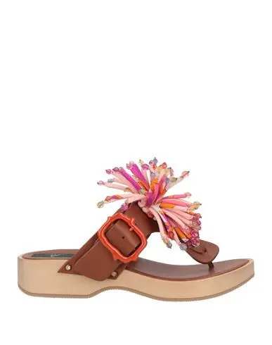 Emilio Pucci Leather Thong Sandals With Appliqués And Buckle - Brown