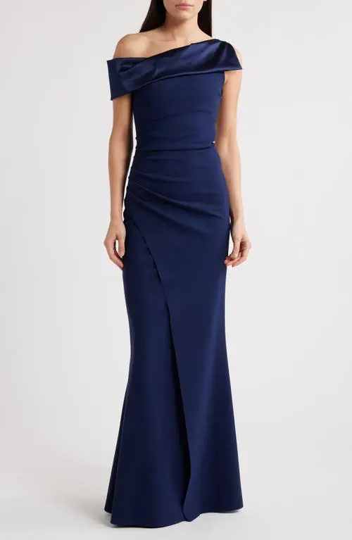 chiara boni one shoulder dress Chiara Boni La Petite Robe Women's Becia JJ Satin Asymmetric Gown - Macadamia