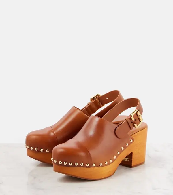 Chloé Jeannette Leather Wedge Clogs - Brown