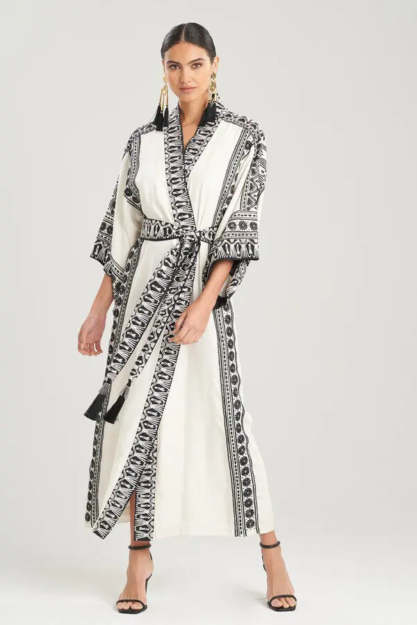 Natori Couture Le Souk Embroidery Robe - White