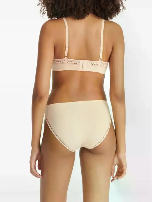 ERES Flash Briefs - Neutrals