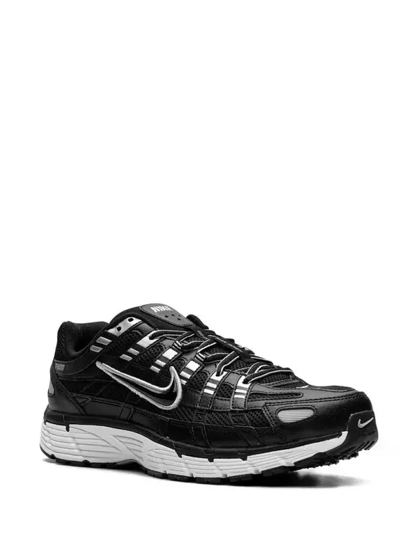 Nike Athletic Sneakers - Black