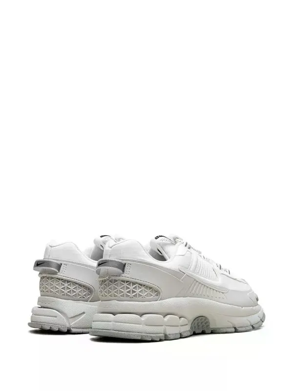 Nike Zoom Vomero Roam Summit Sneakers - White