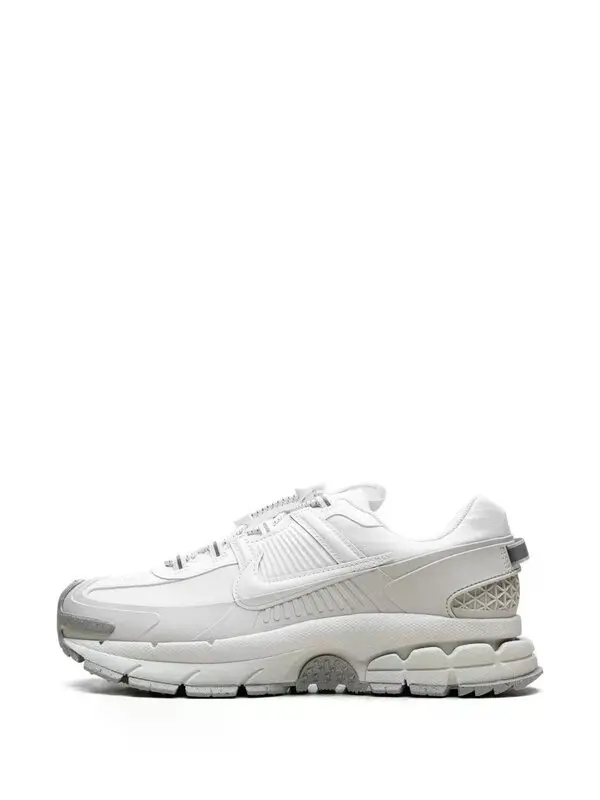 Nike Zoom Vomero Roam Summit Sneakers - White