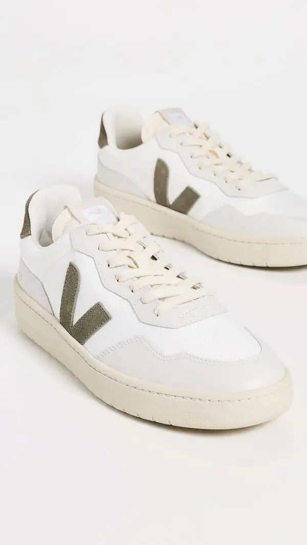VEJA V-90 B-mesh Sneakers