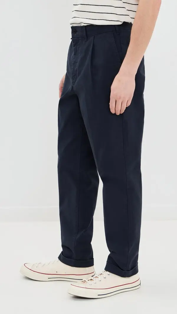ALEX MILL Standard Pleated Chinos
