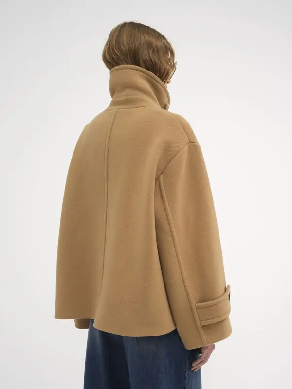 Chloé Oversized Short Coat In Wool - Brown