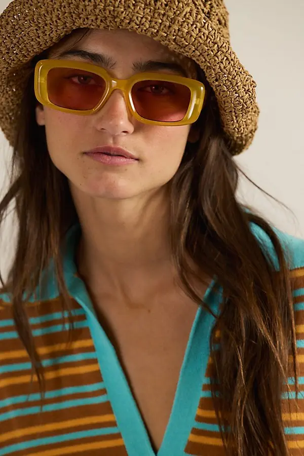 Free People Frankie Rectangle Sunglasses - Soft Lemon/grapefruit