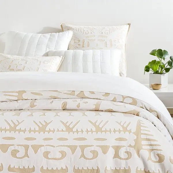 ANNIE SELKE Knight Wood Cutwork Coverlet, King - Natural