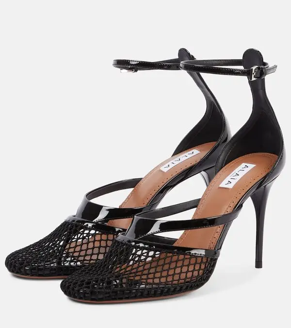 Alaïa Infradito 90 Fishnet Patent Leather Pumps - Black