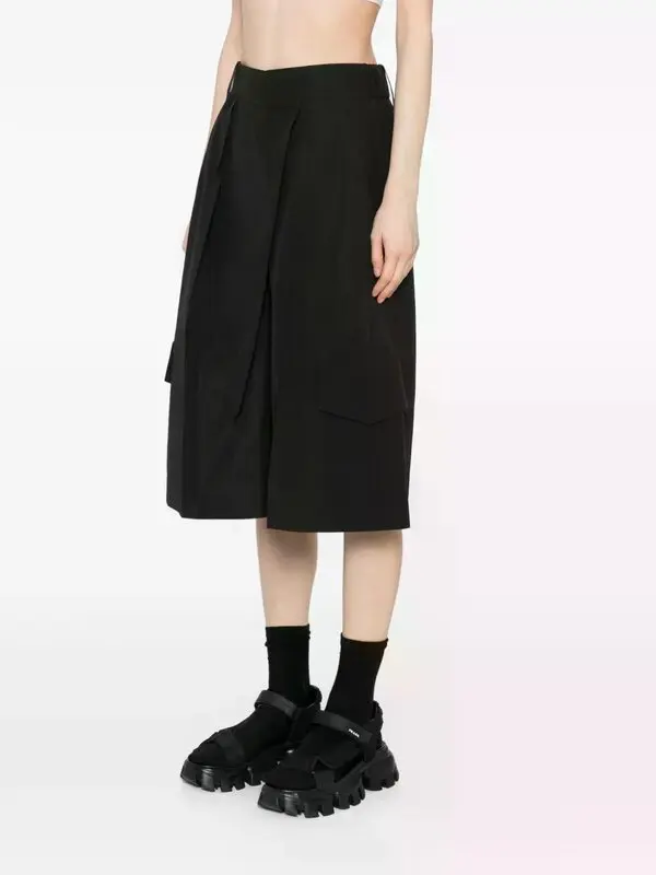 Gaze De Lin Gdel Asymmetric Shorts