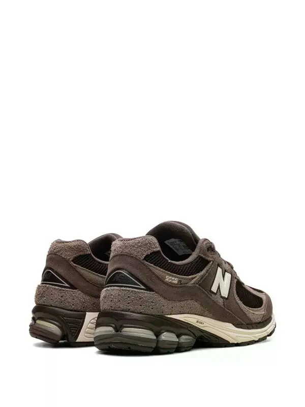 NEW BALANCE X Shoe Palace 2002r Sneakers - Brown