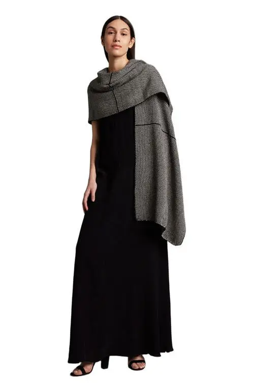 Voz Lineas Shawl In Baby Alpaca - Black/ivory