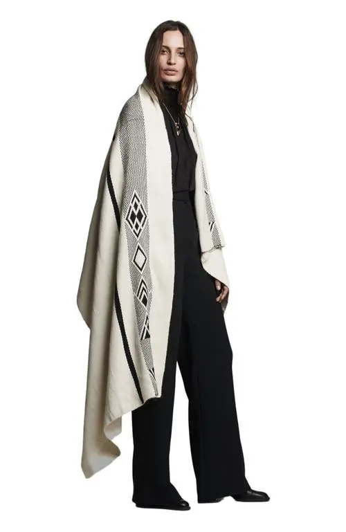 Voz Diagonal Wrap - Ivory/black