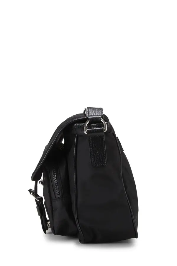 Gucci Gg Buckle Flap Messenger