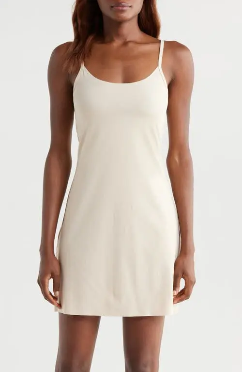Nordstrom Invisible Edge Full Slip - Beige Smoke