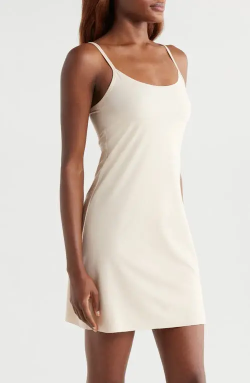 Nordstrom Invisible Edge Full Slip - Beige Smoke