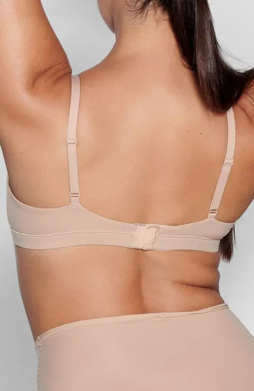 SKIMS Fits Everybody Crossover Bralette - Clay