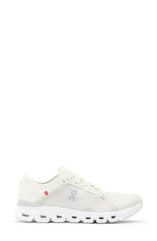 On X 4 Ad Athletic Shoe - White/ Wolf