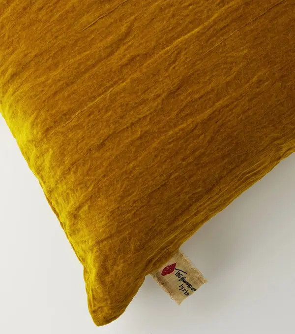 THE HOUSE OF LYRIA Lonicera Pillow