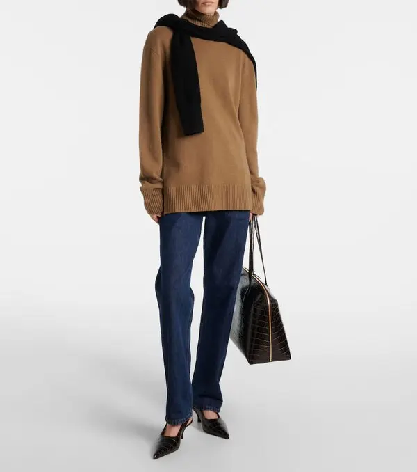 TOTEME Cashmere Turtleneck Sweater - Beige