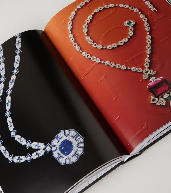 Assouline Jewelry Guide: The Ultimate Compendium Book - Black
